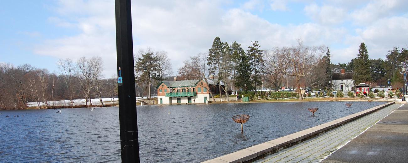 Scenic Drives near Pawtucket, Massachusetts